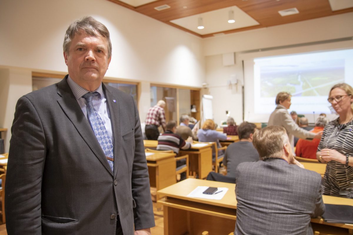 Maakuntajohtaja visiitillä – Evääksi terveiset tieverkon kunnosta ...