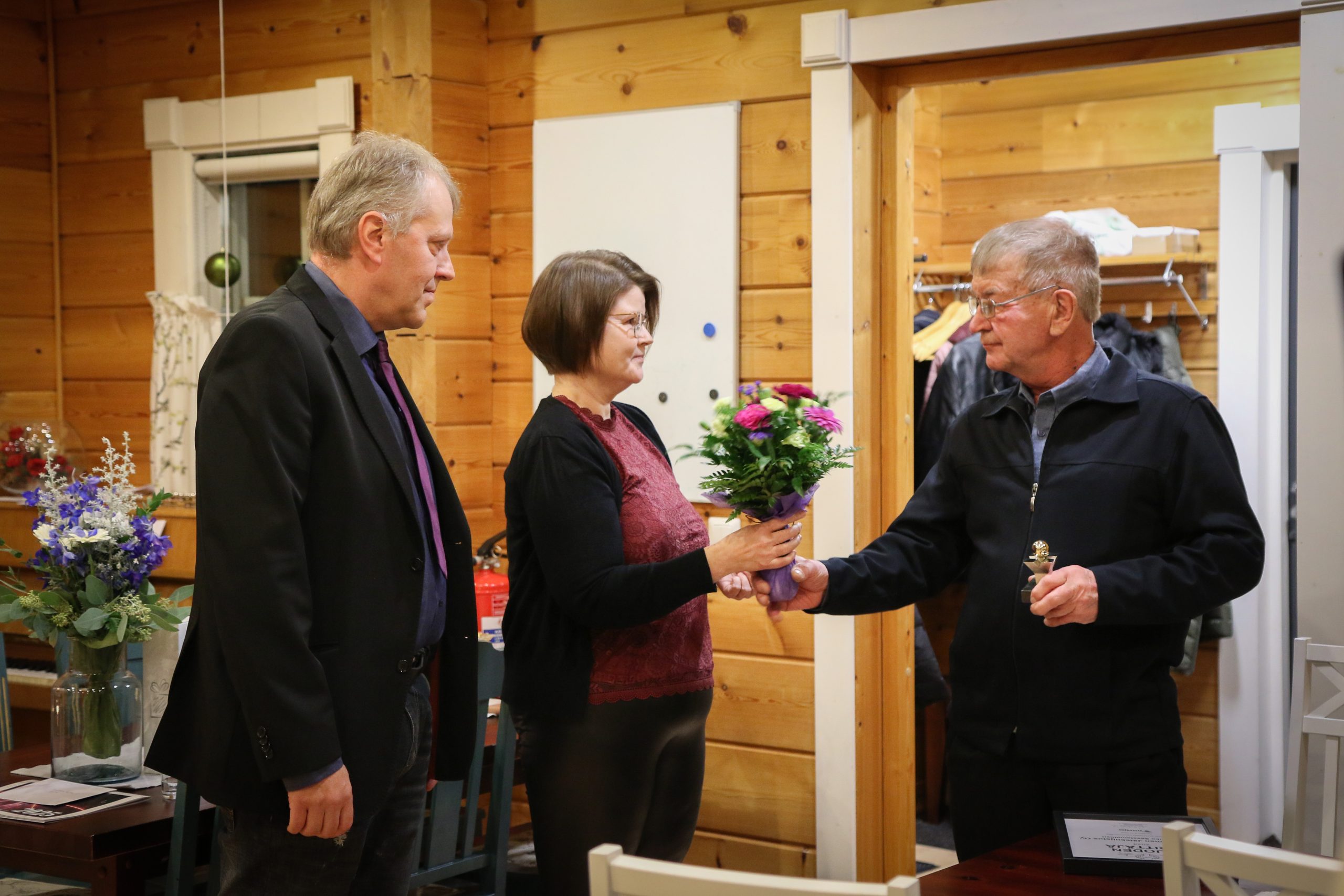 Sinnikästä puurtamista haalarihommissa – Vuoden yrittäjä on Kauko ...